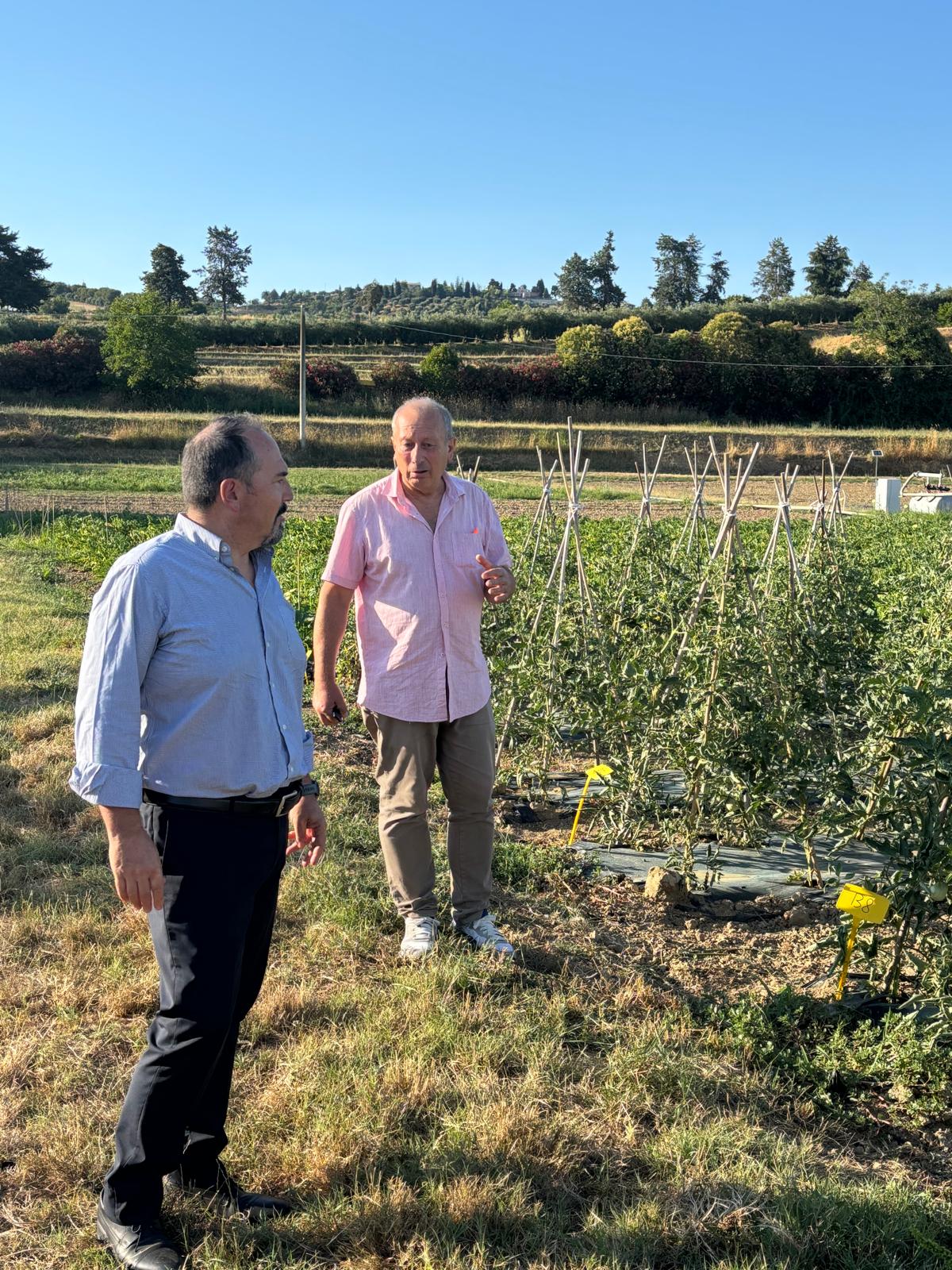 Il Presidente del CREA Andrea Rocchi in visita alla sede di Monsampolo ...